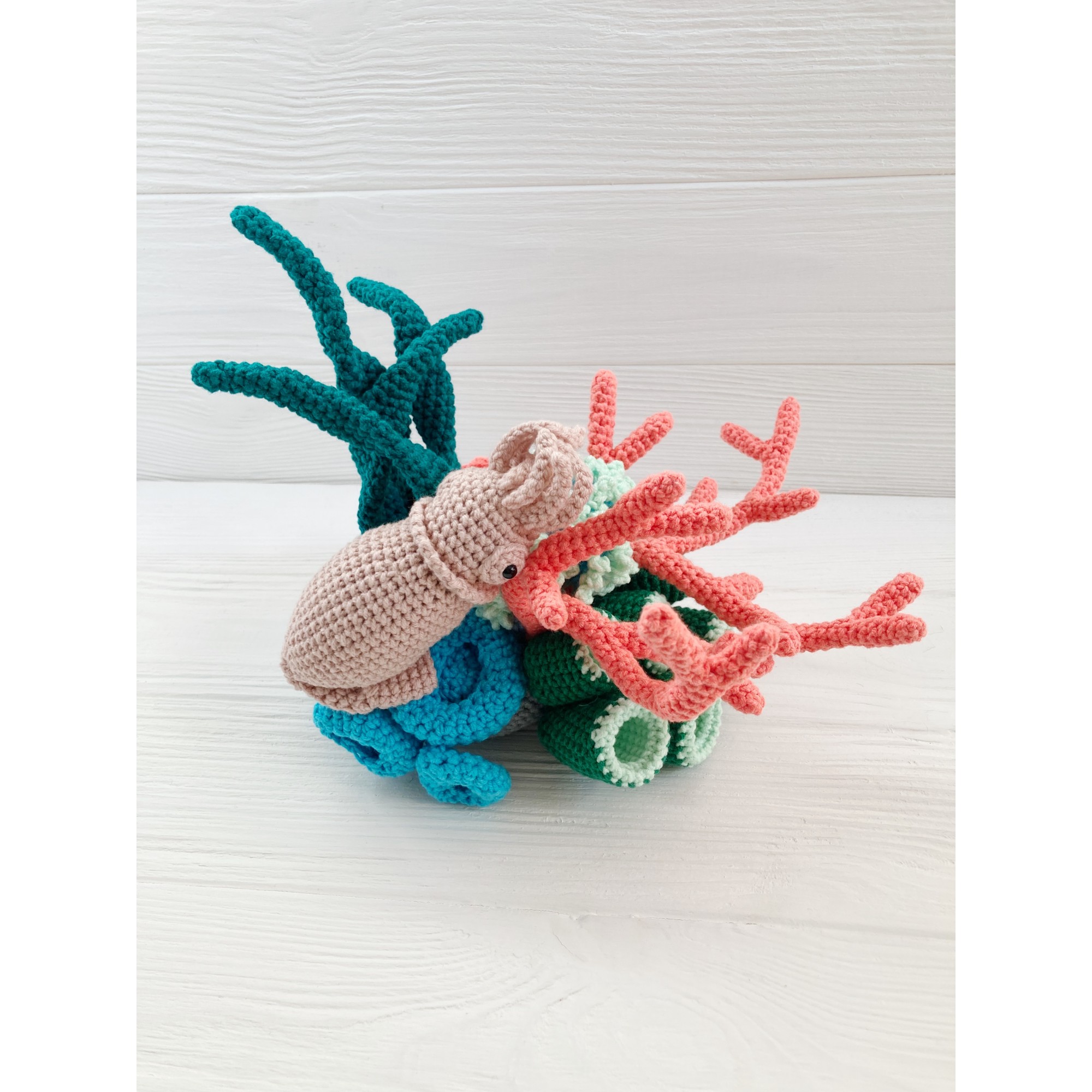 Sea creature stuffed animals, corals themed decoration