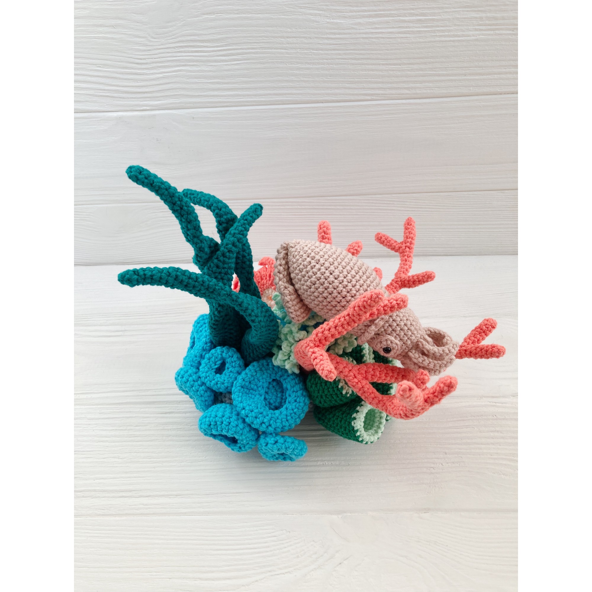 Sea creature stuffed animals, corals themed decoration