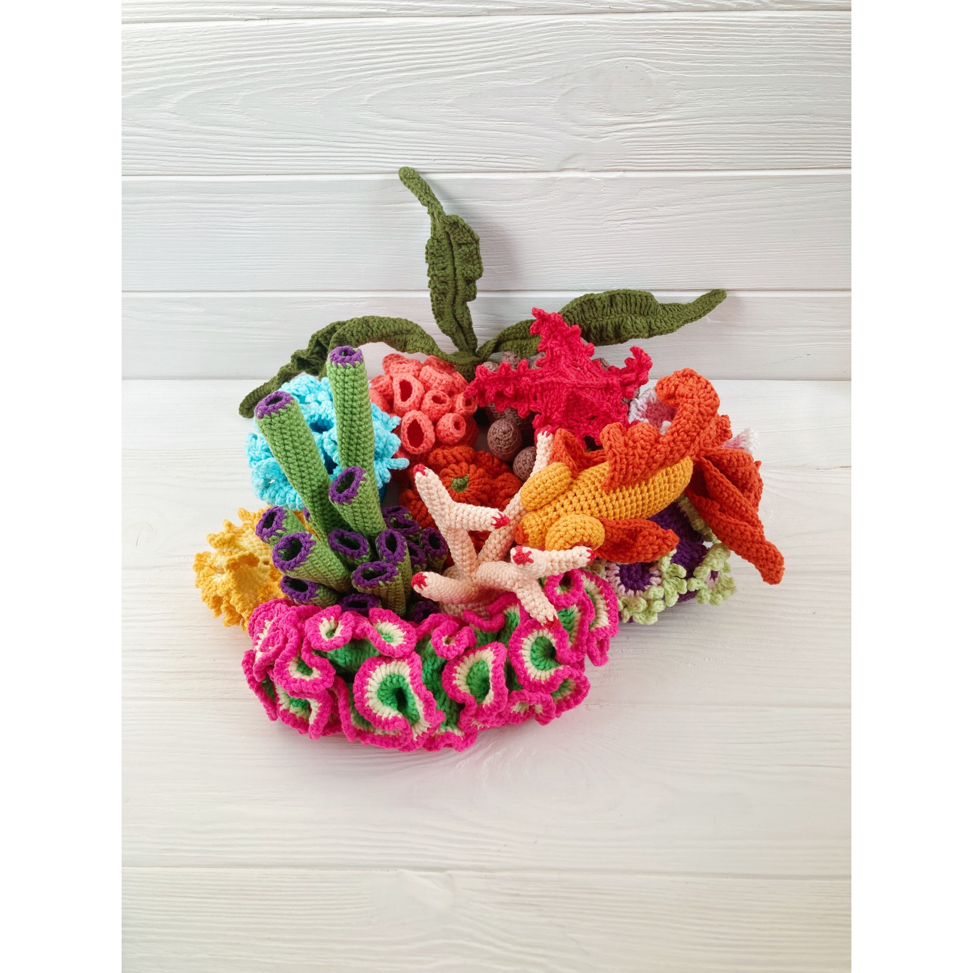Sea creature stuffed animals, corals themed decoration