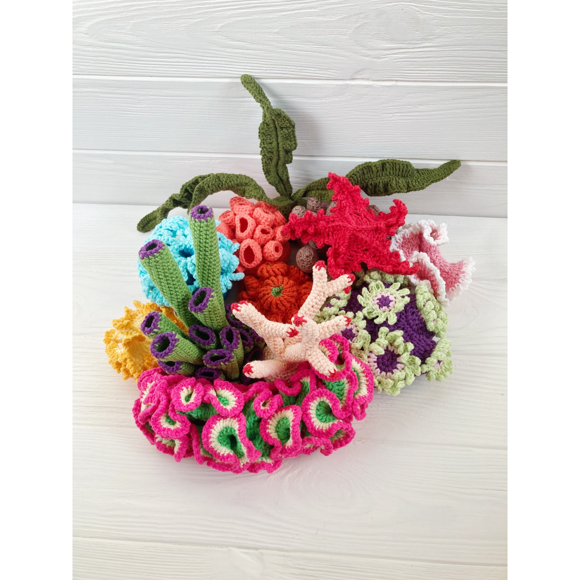 Sea creature stuffed animals, corals themed decoration